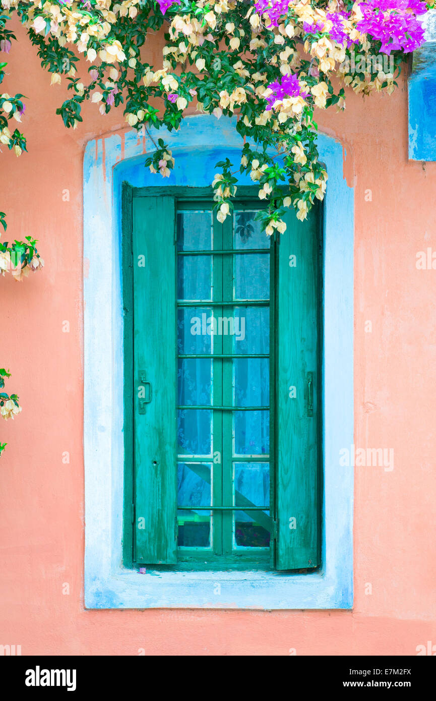 House with circular window exterior hi-res stock photography and images ...