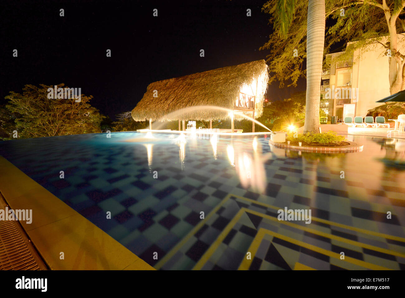 Pool illuminated night hi-res stock photography and images - Alamy