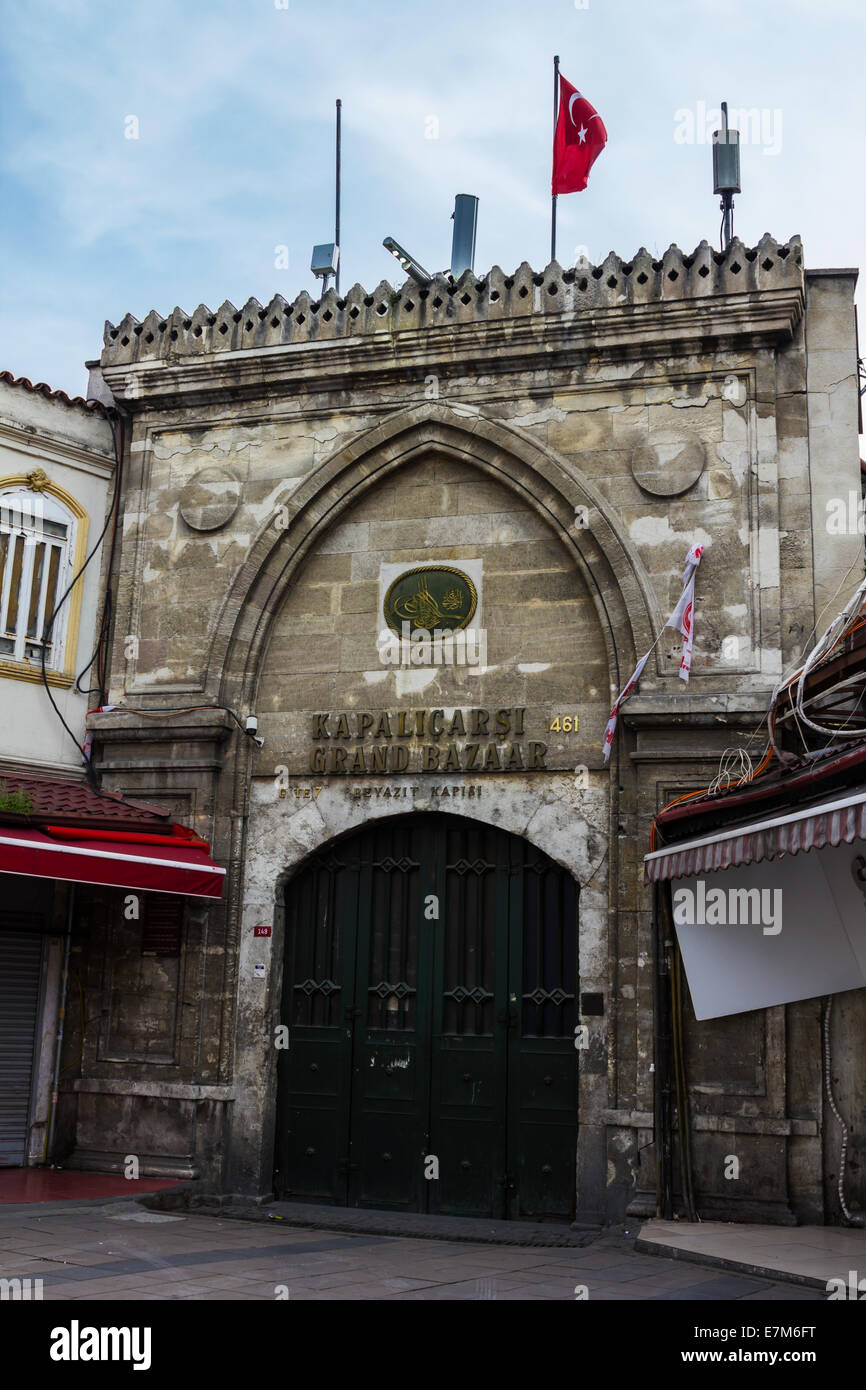 Gate of Grand Bazaar at Beyazit in Istanbul Stock Photo - Alamy