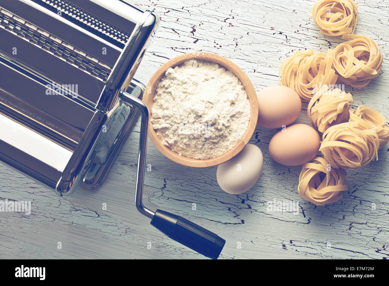 Pasta cutting machine hi-res stock photography and images - Alamy