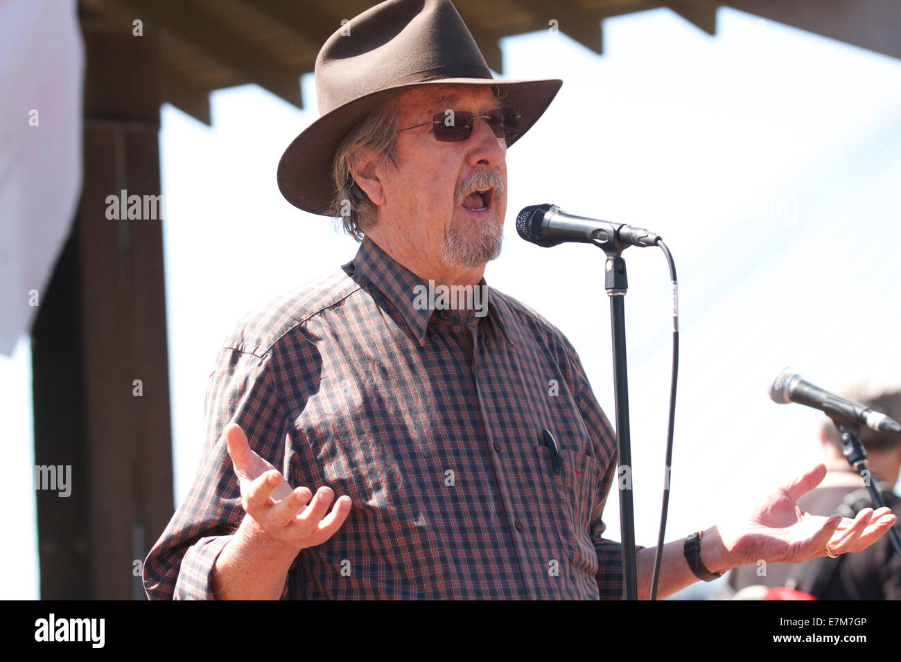 Australian actor Michael Caton speaks against coal seam gas at the ...