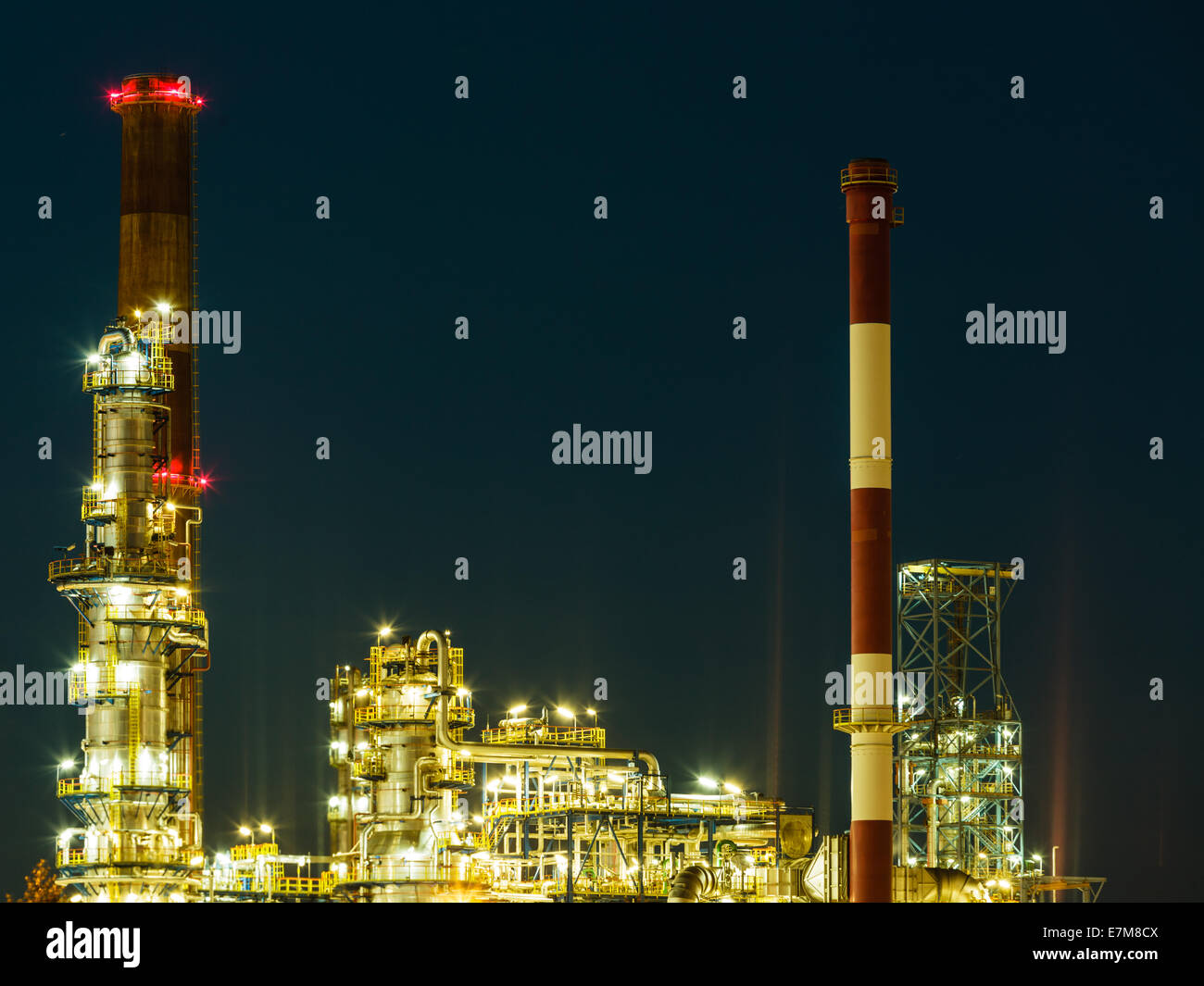 Industry. Night view of the refinery petrochemical plant Stock Photo ...