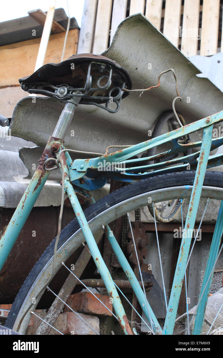 Brick scrap hi-res stock photography and images - Alamy