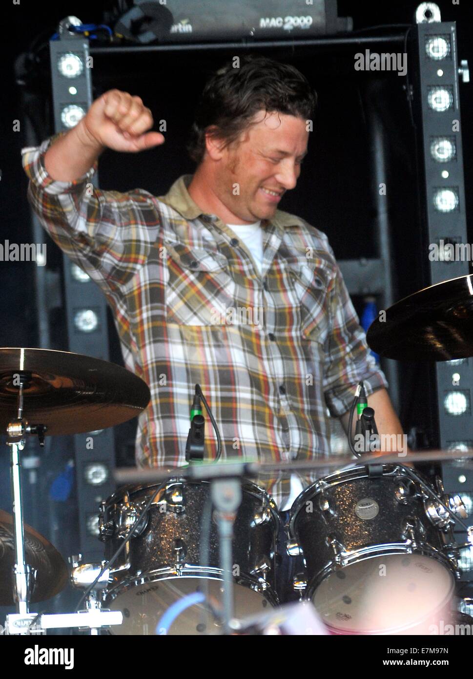 Big drums hi-res stock photography and images - Alamy