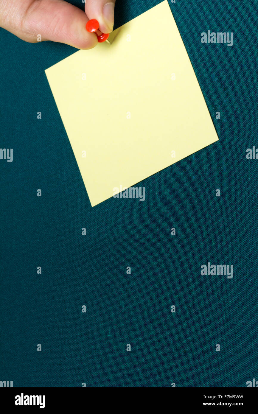 Paper and push pin hi-res stock photography and images - Alamy