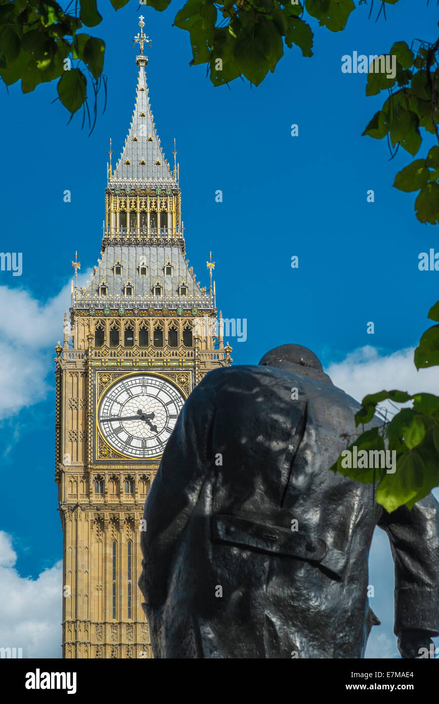 Statue of Winston Churchill in Parliament Square with the Elizabeth ...
