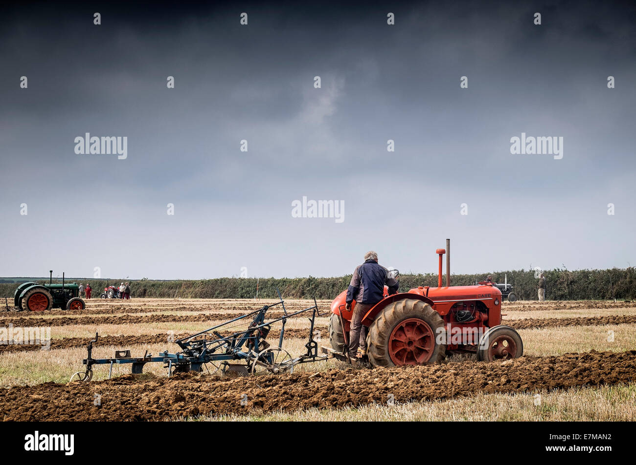 Ploughing farmers hi-res stock photography and images - Alamy