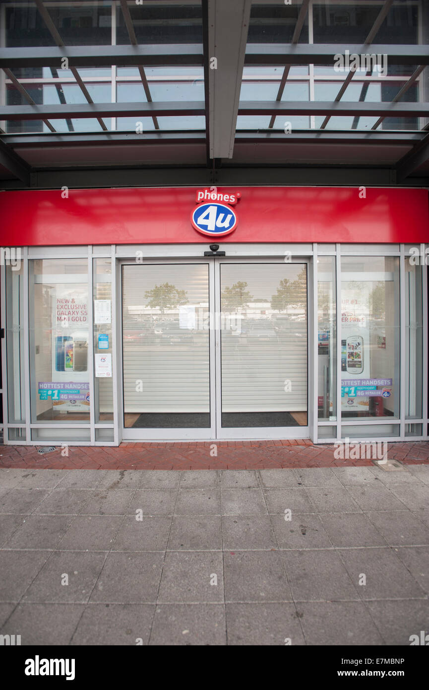 Phones4u hi-res stock photography and images - Alamy