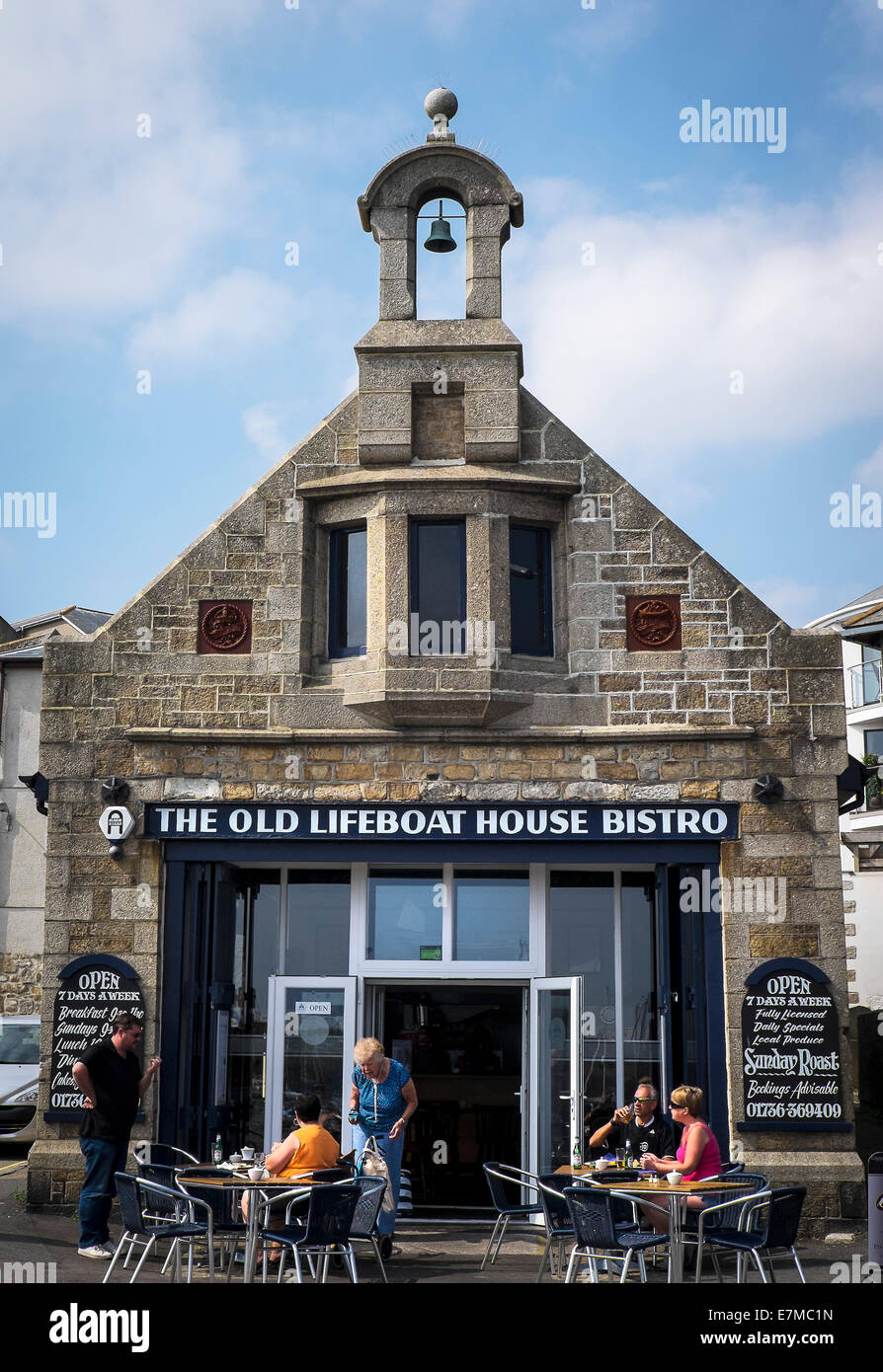 Converted lifeboat hi-res stock photography and images - Alamy
