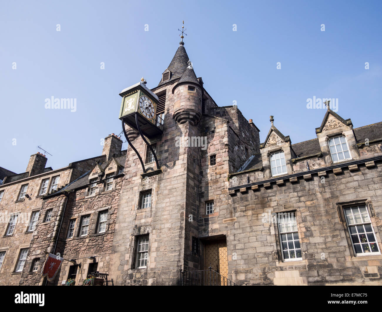 Canongate Tollbooth 1591 Edinburgh Scotland Stock Photo - Alamy