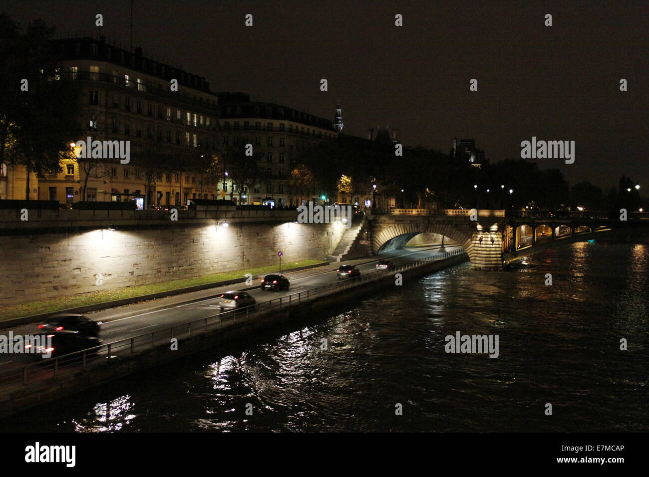 France building paris docks hi-res stock photography and images - Alamy