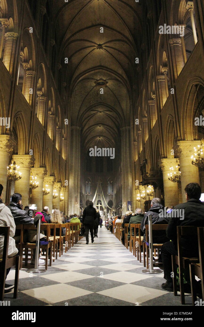 Inside Notre Dame de Paris cathedral, Paris, France Stock Photo - Alamy
