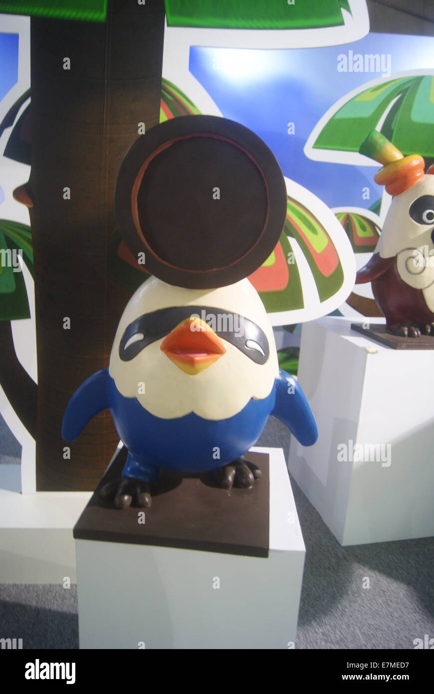 Animal statues, Adorable Stock Photo - Alamy