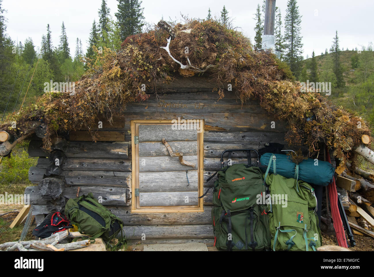 Open wilderness hut hi-res stock photography and images - Alamy