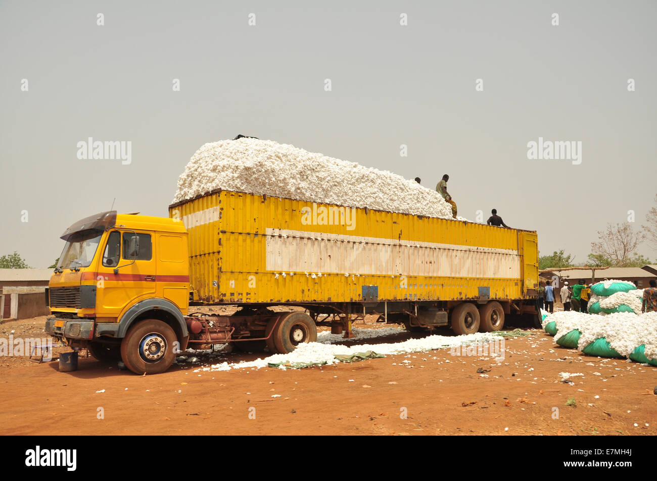 Cotton Truck High Resolution Stock Photography and Images - Alamy