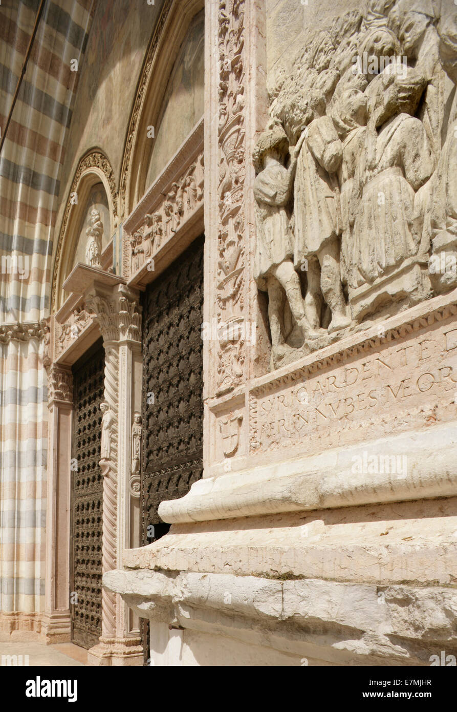 Doorway into the gothic styled Dominican Basilica di Sant'Anastasia ...