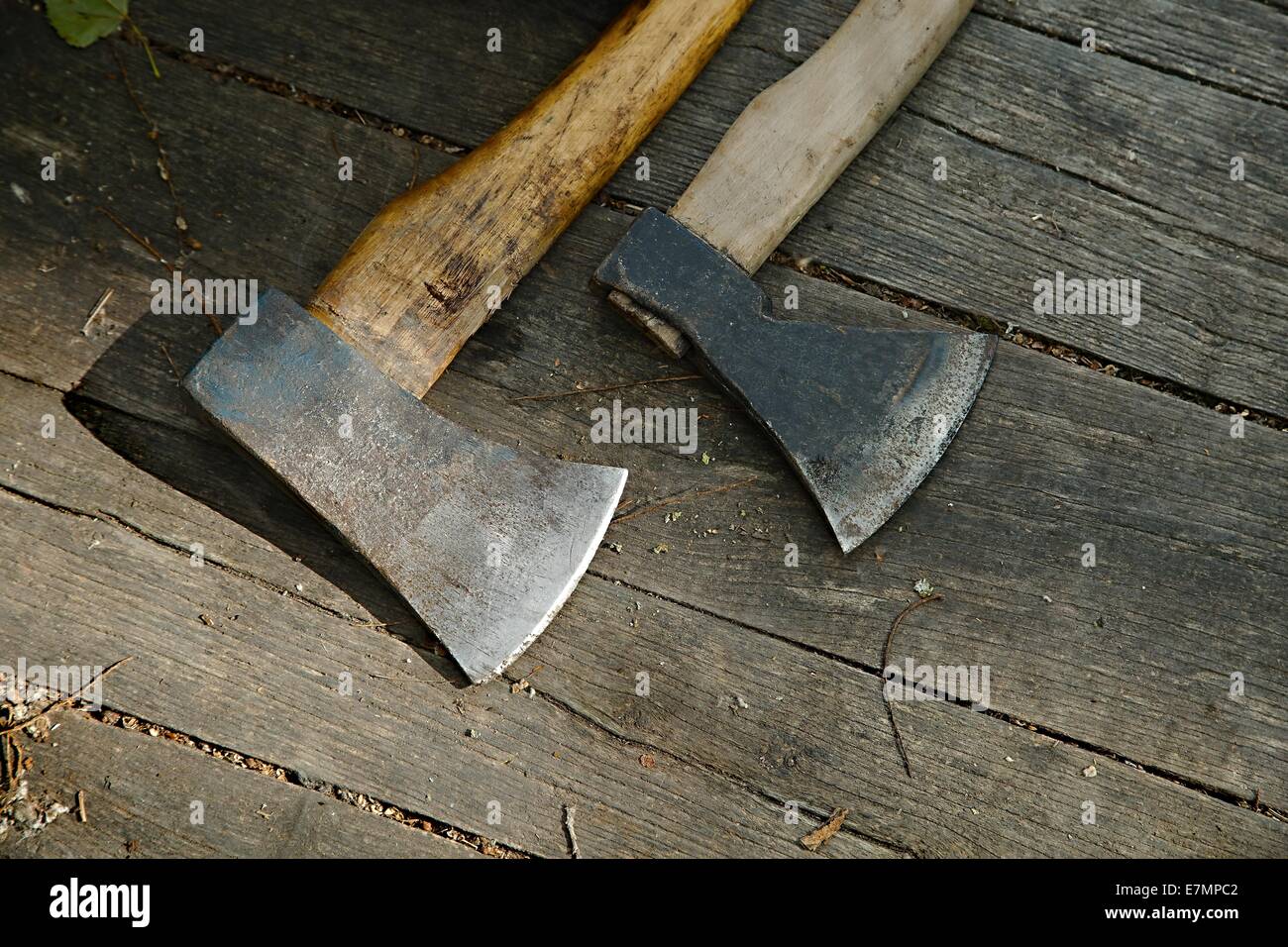 Axe hi-res stock photography and images - Alamy