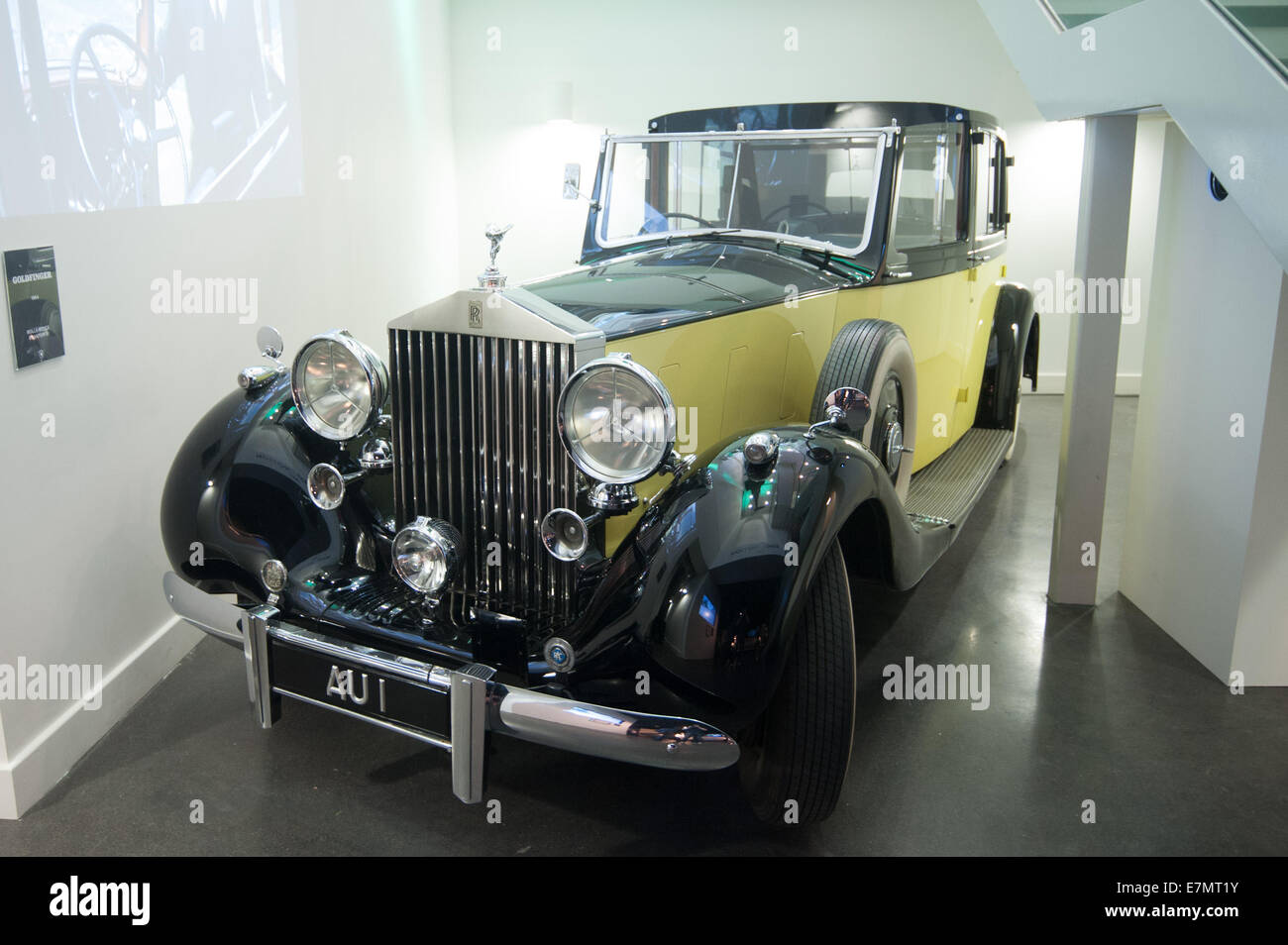 Bond in Motion: The largest Official Collection of Original James Bond ...