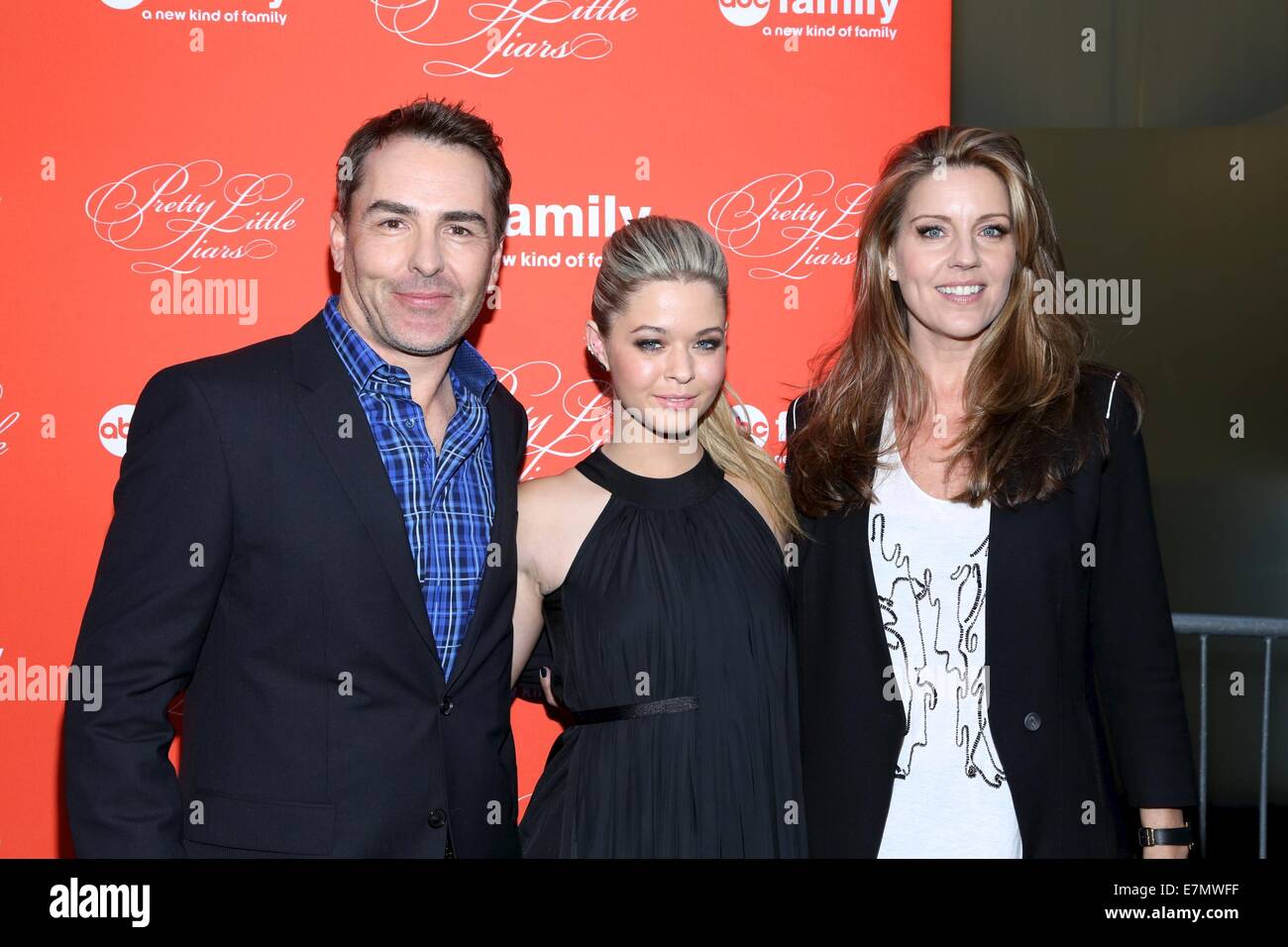 Nolan North Pretty Little Liars