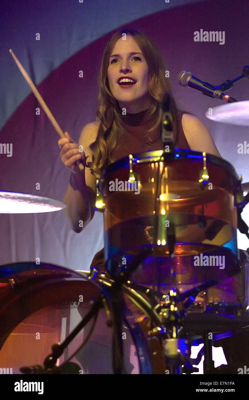 Anna prior hi-res stock photography and images - Alamy