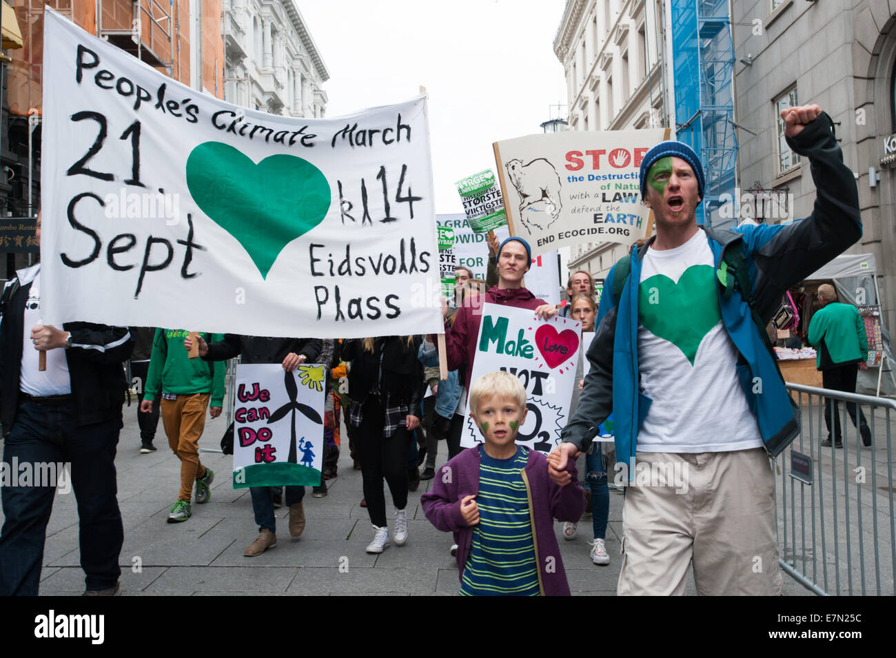 Climate change slogans hi-res stock photography and images - Alamy