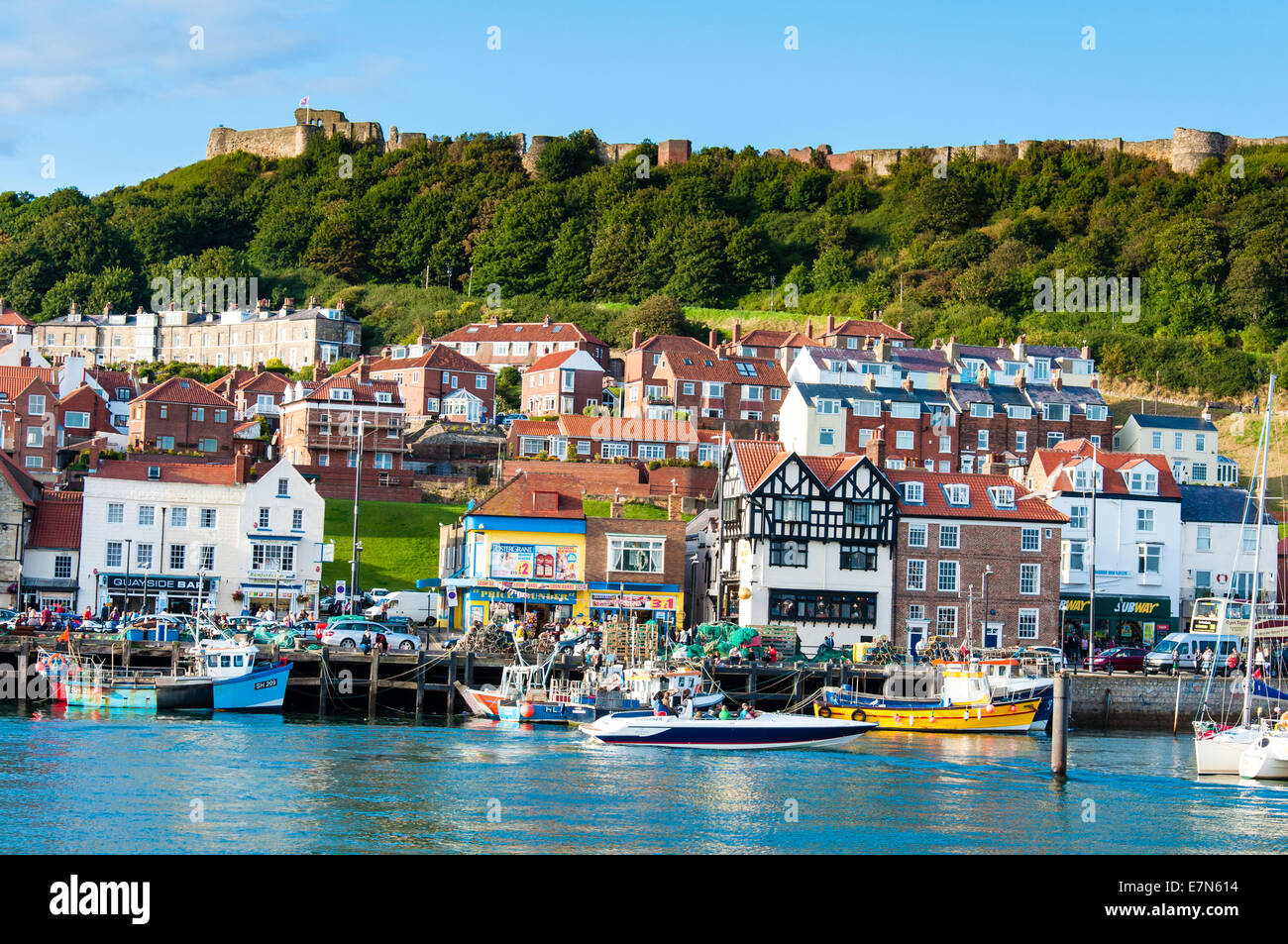 Scarborough beach hi-res stock photography and images - Alamy