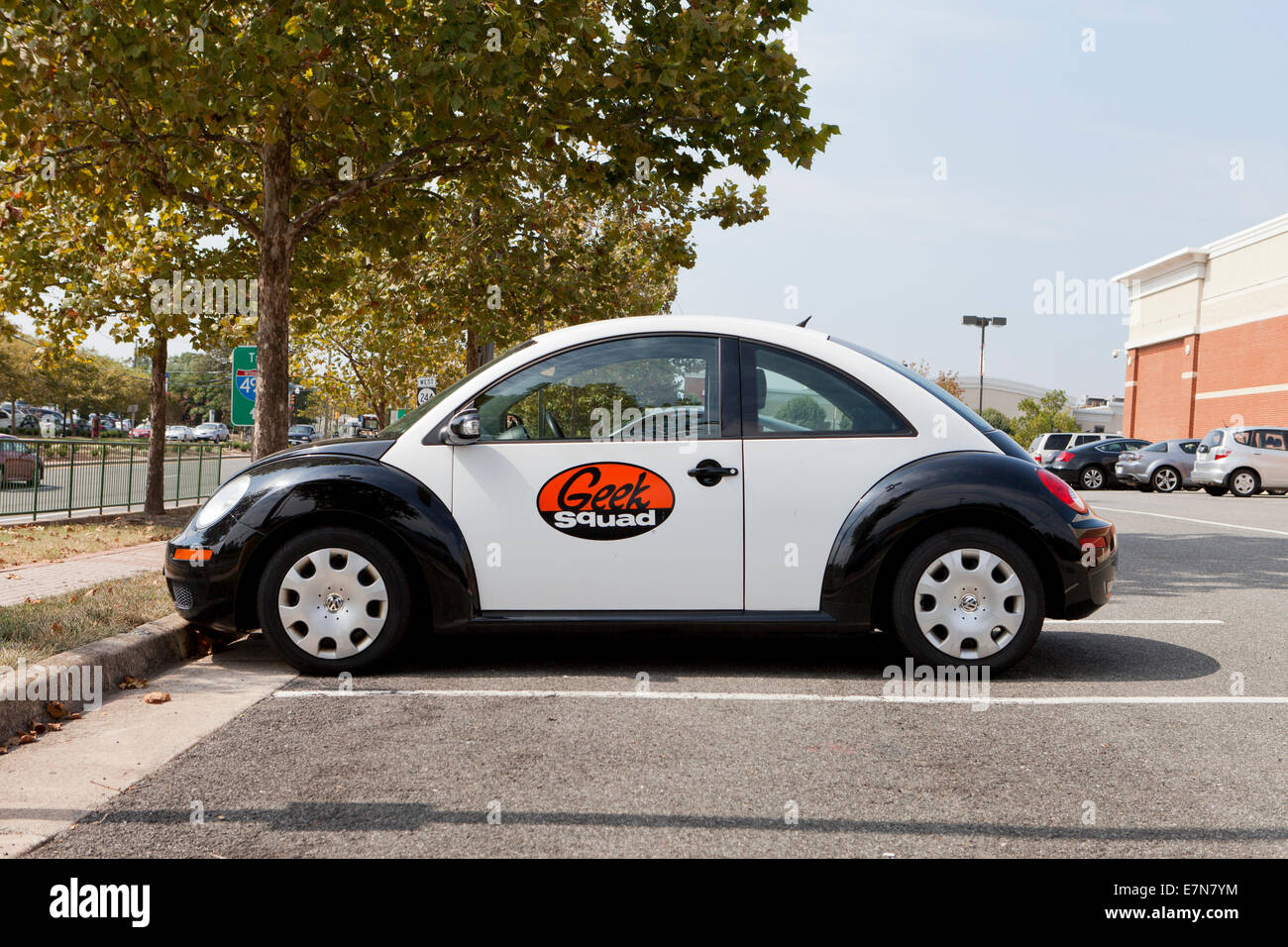 Geek squad hi-res stock photography and images - Alamy
