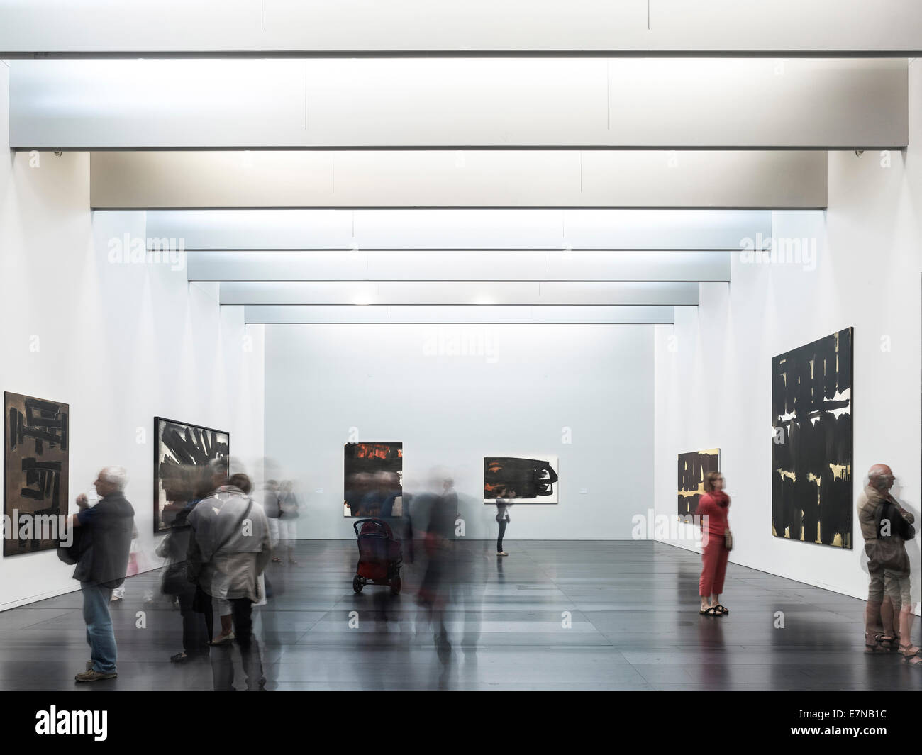 Pierre soulages exhibition hi-res stock photography and images - Alamy