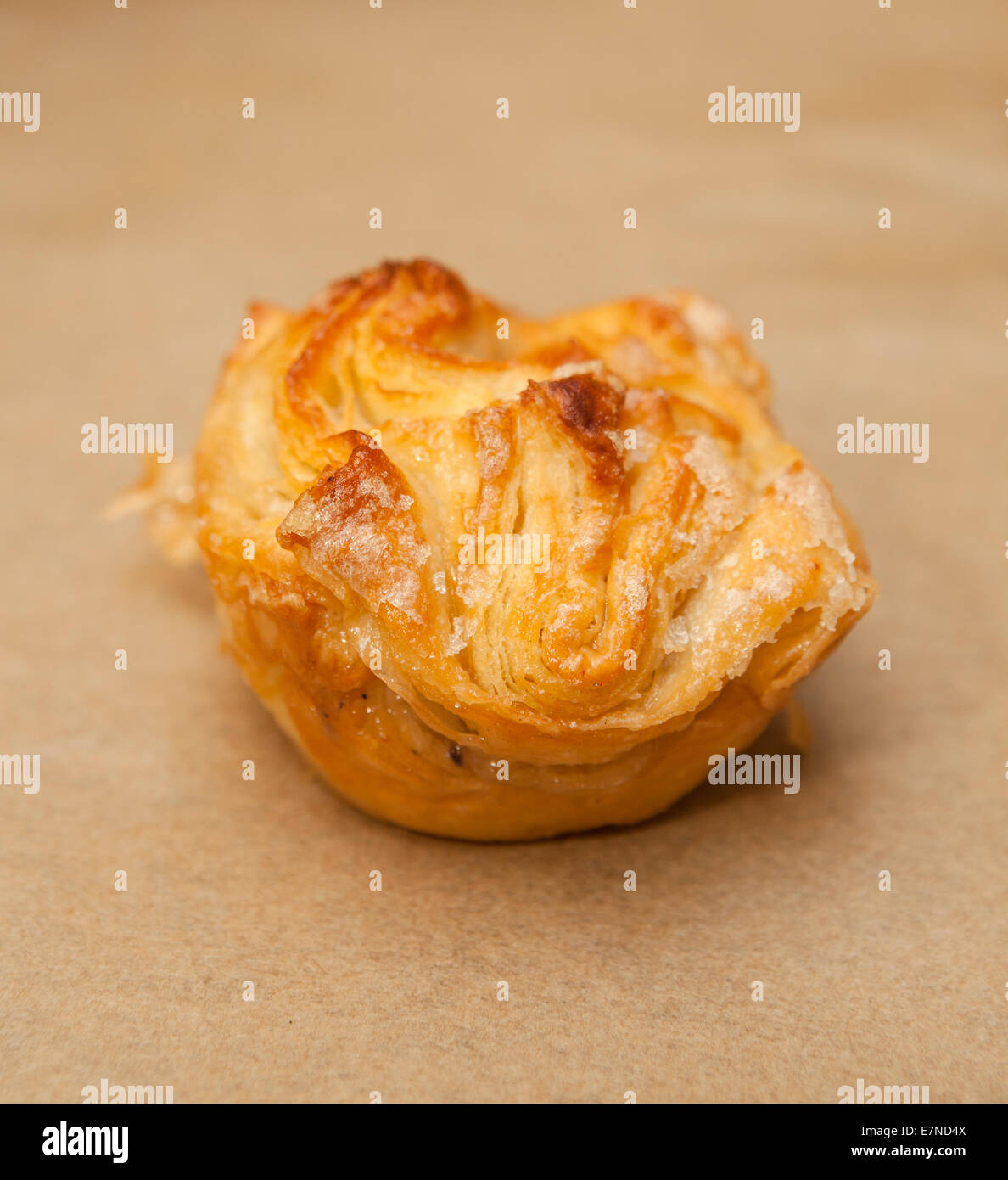 Golden layers puff pastry hi-res stock photography and images - Alamy