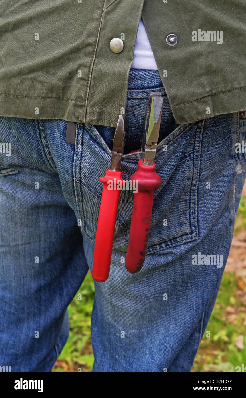 Work in the yard of the rural house Stock Photo - Alamy
