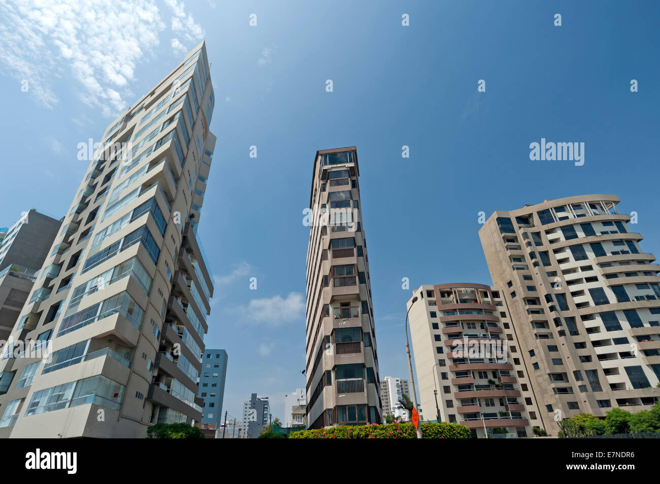 Modern architecture lima peru hi-res stock photography and images - Alamy