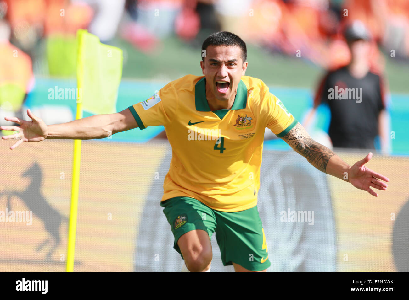 Tim cahill hi-res stock photography and images - Alamy