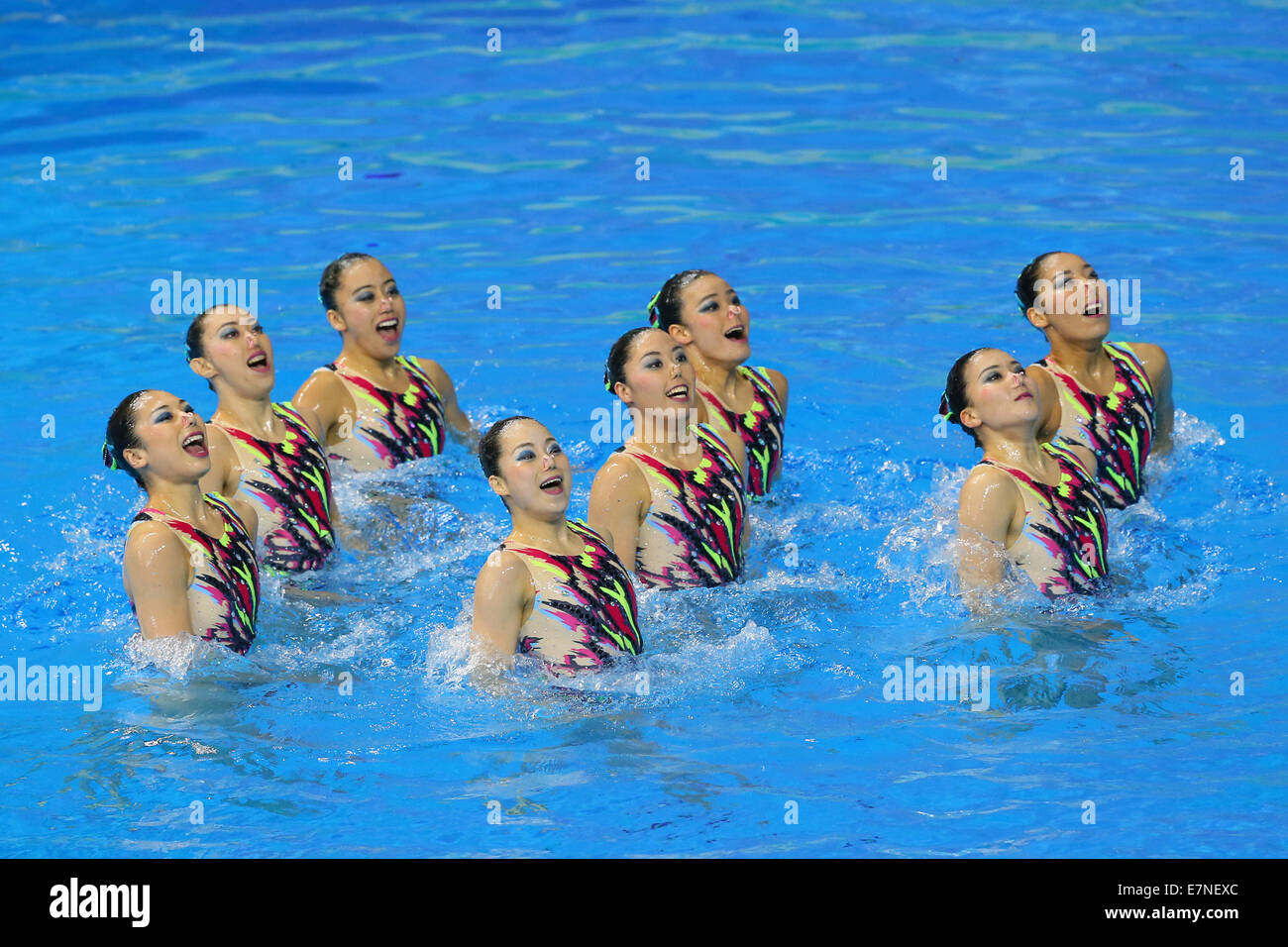 Synchronized swimming korea hi-res stock photography and images - Alamy