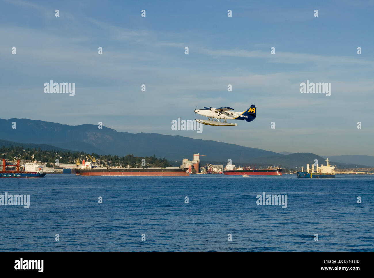 Harbour Air seaplane DHC-3 Turbine Single Otter takes off from Coal ...
