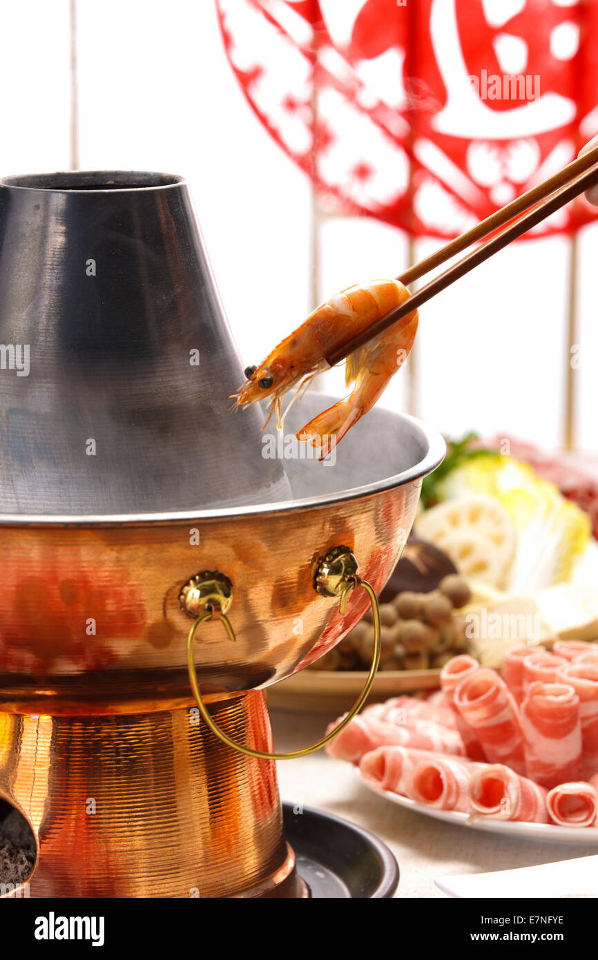 Copper chafing dish hi-res stock photography and images - Alamy