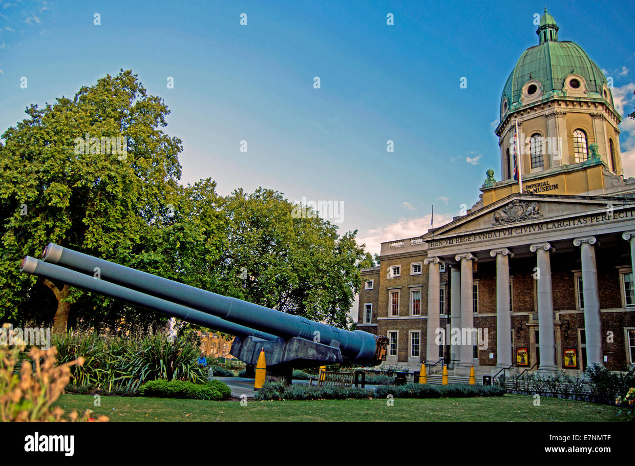 The Imperial War Museum (IWM), London Borough of Lambeth, London ...