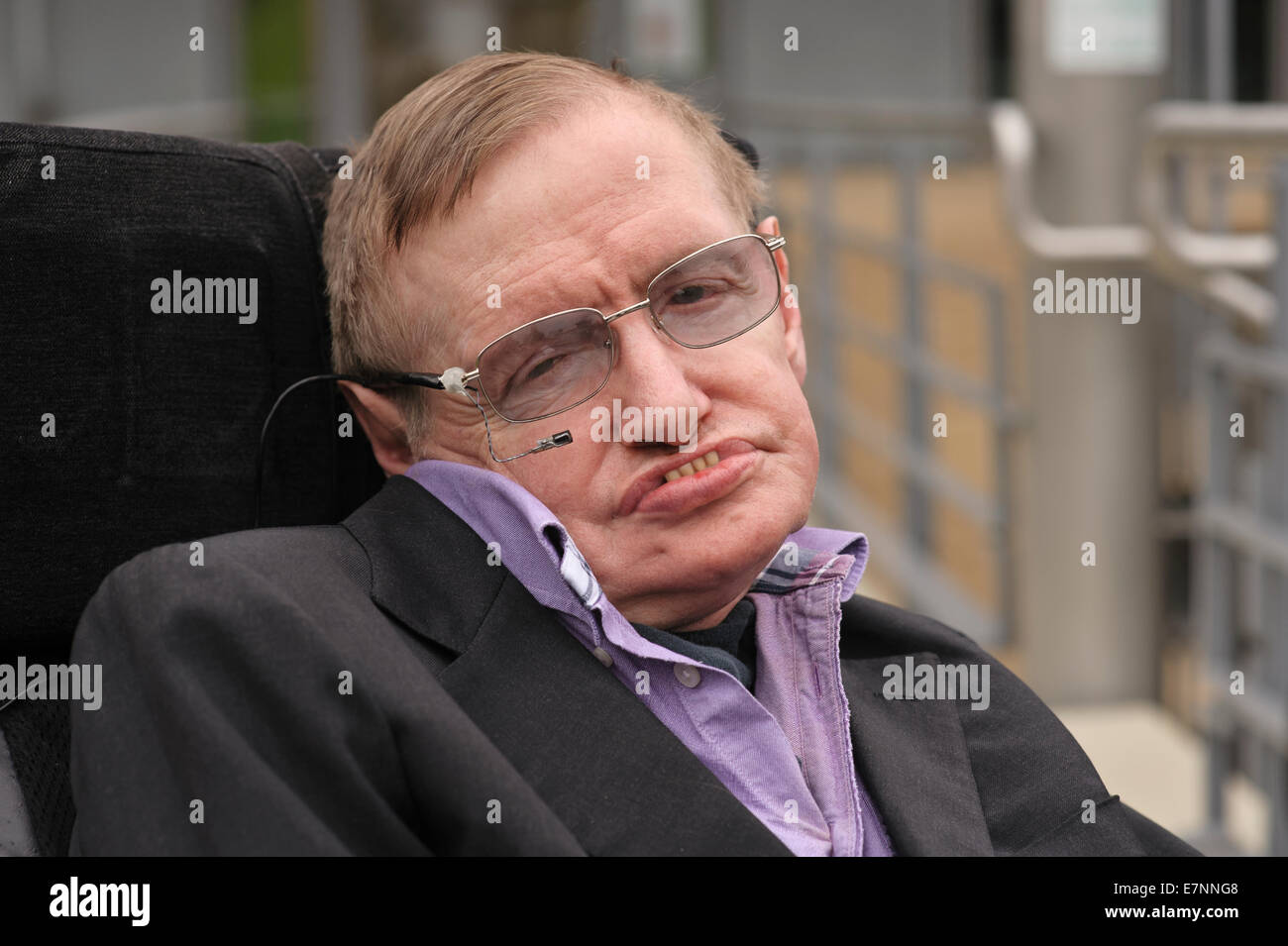 Stephen william hawking hi-res stock photography and images - Alamy