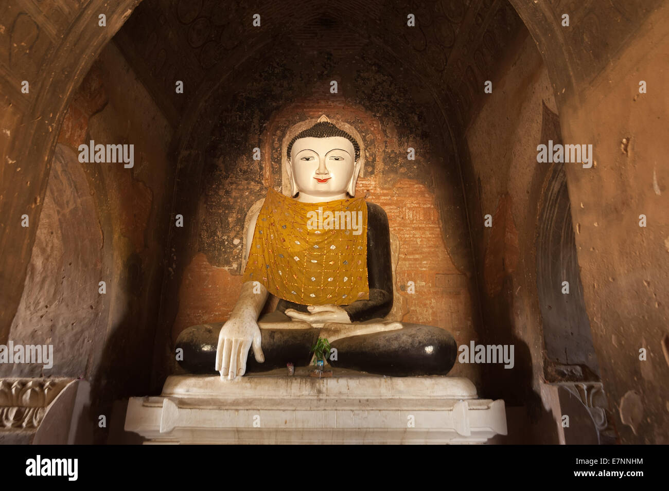 Ancient architecture of old Buddhist Temples at Bagan Kingdom, Myanmar ...