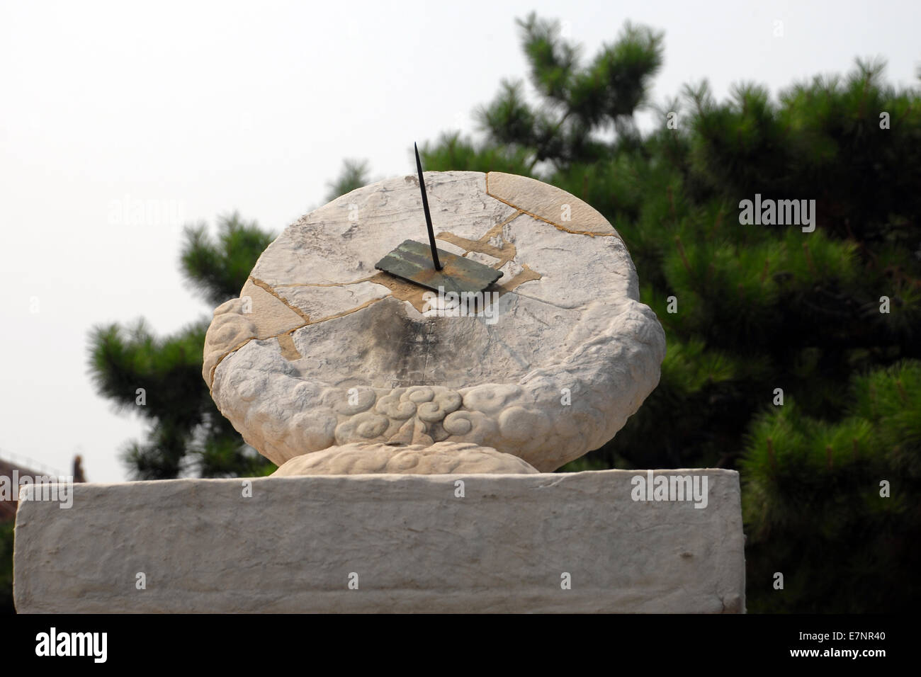 Sundial Rock High Resolution Stock Photography and Images - Alamy