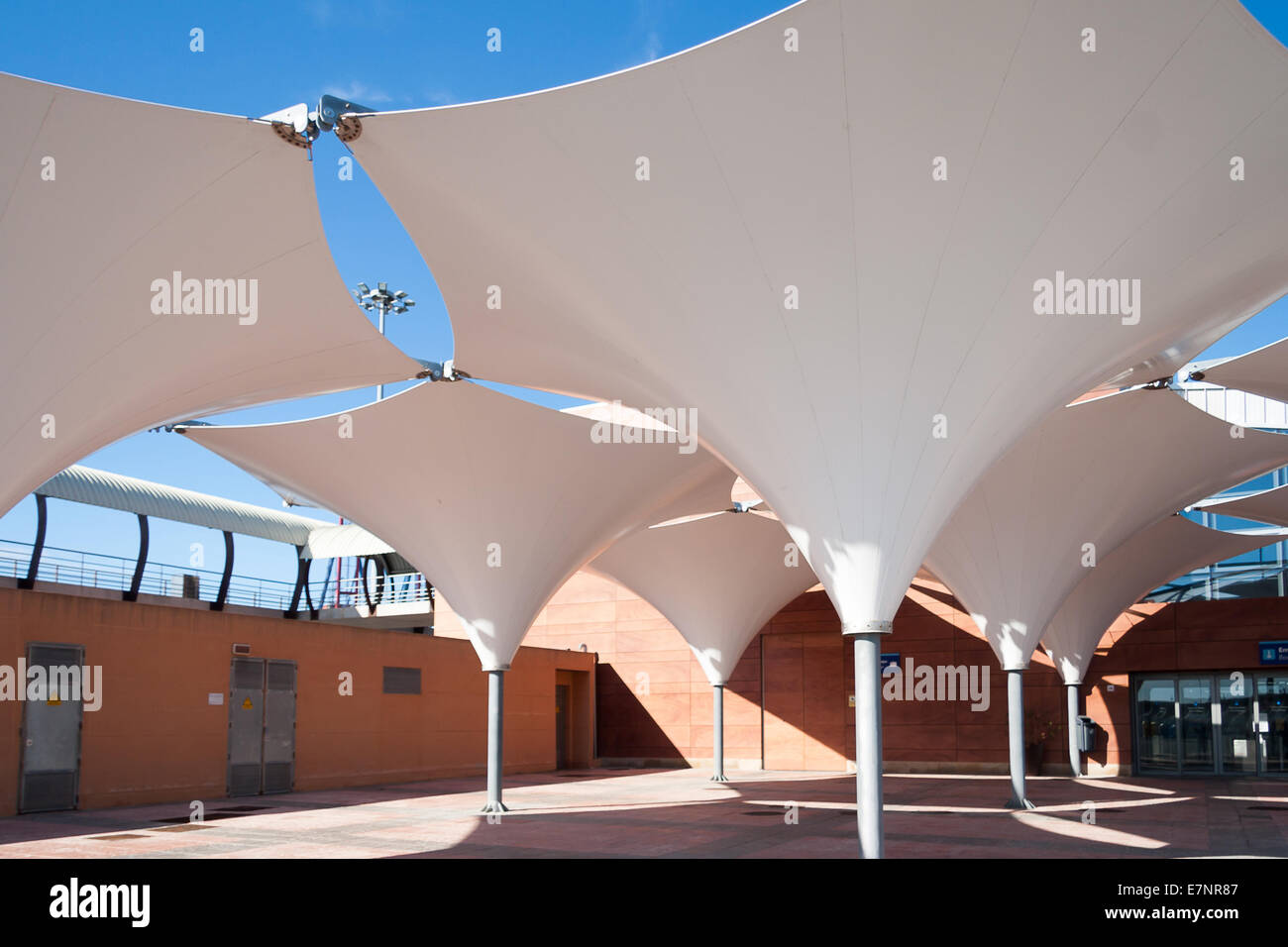 Canopy space hi-res stock photography and images - Alamy