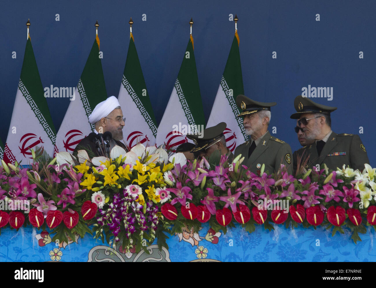 Iranian army parade hi-res stock photography and images - Alamy