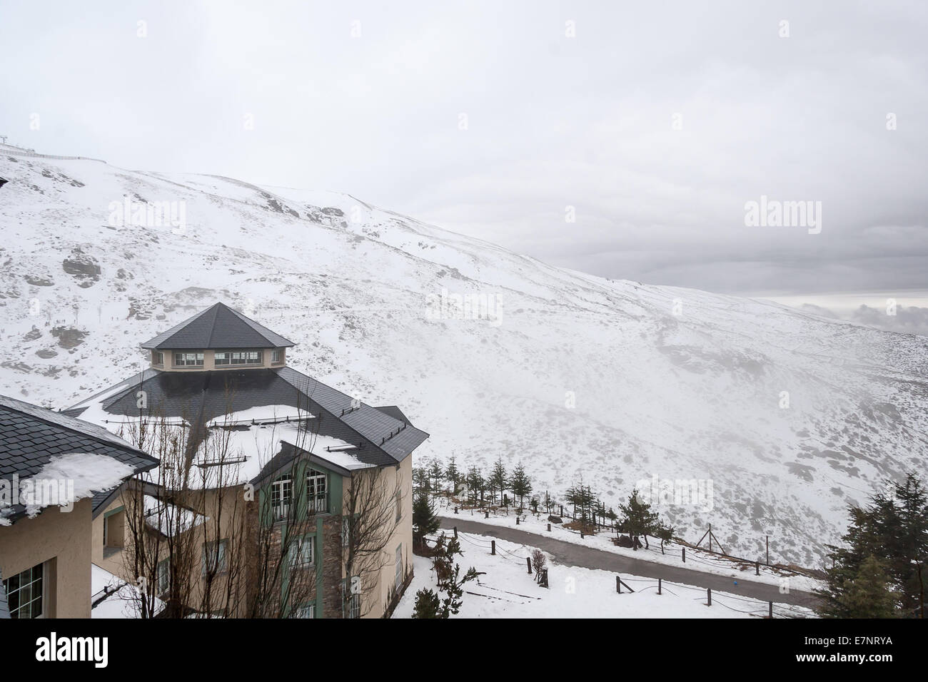 Granada sierra nevada ski hi-res stock photography and images - Alamy