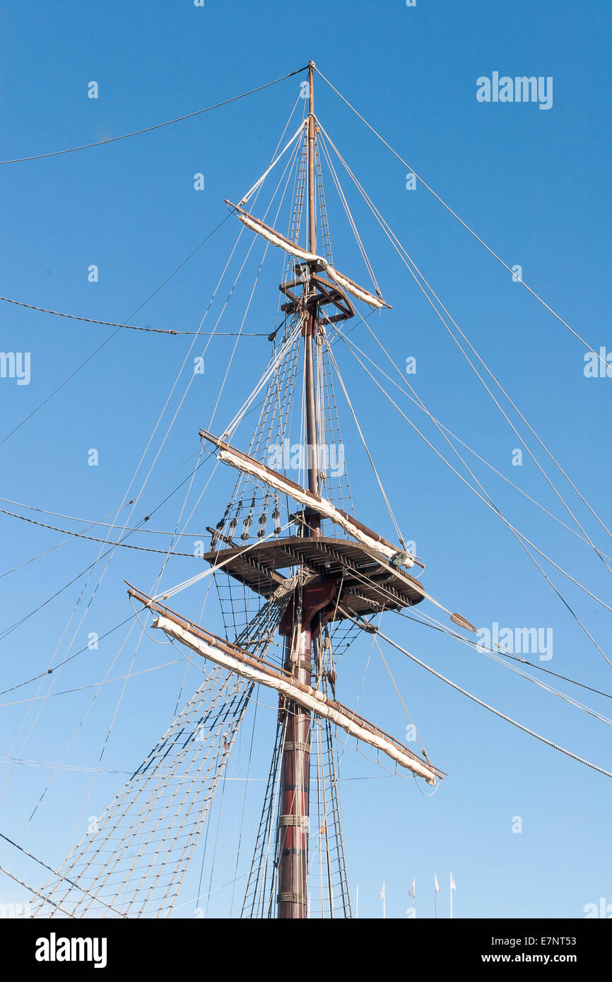 Old ship mast Stock Photo - Alamy