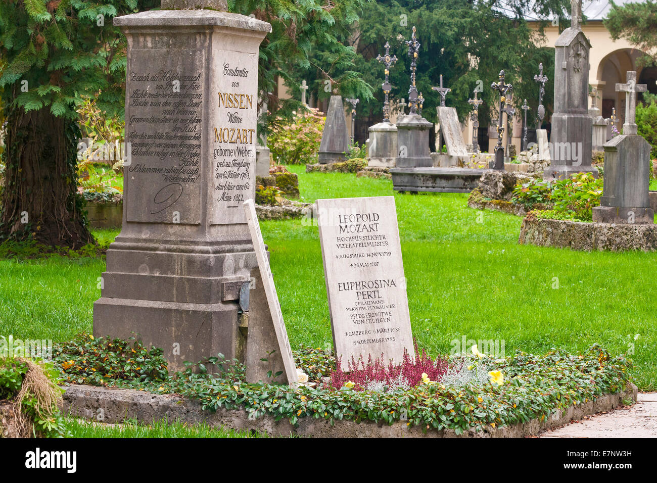 Tomb of the family mozart hi-res stock photography and images - Alamy