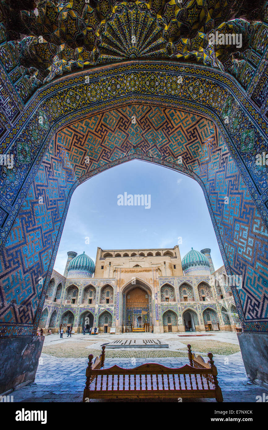Samarkand tiles hi-res stock photography and images - Alamy