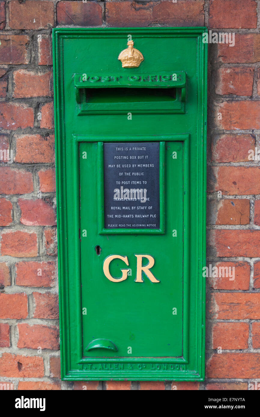 Historic letterbox hi-res stock photography and images - Alamy
