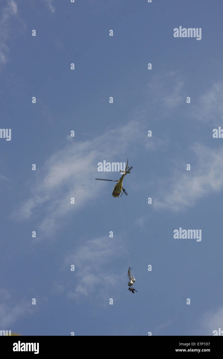 Switzerland, Europe, Bernese Oberland, transport, helicopter, cable ...