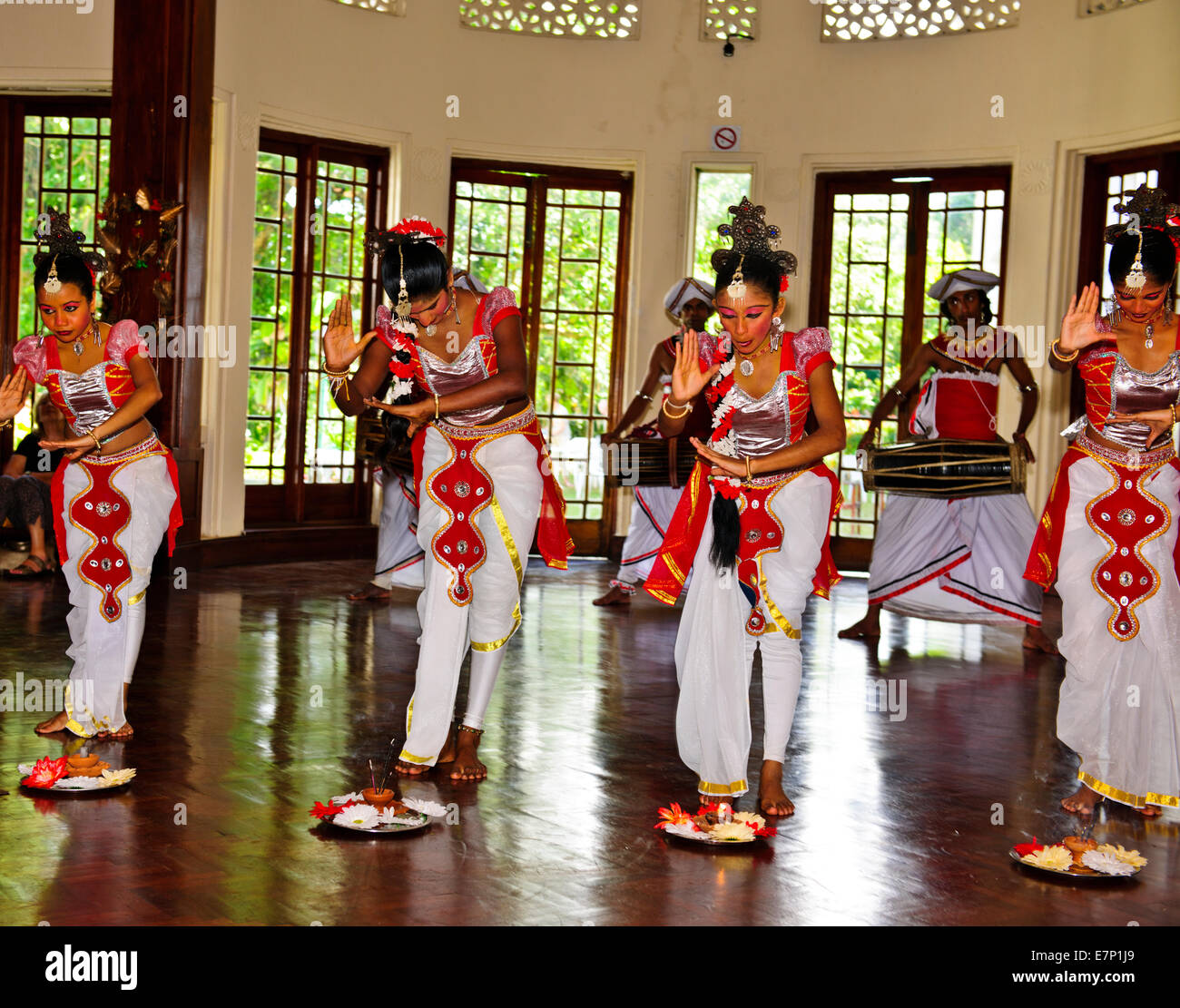 Kandyan Dancers in Costumes,The three classical dance forms differ in ...