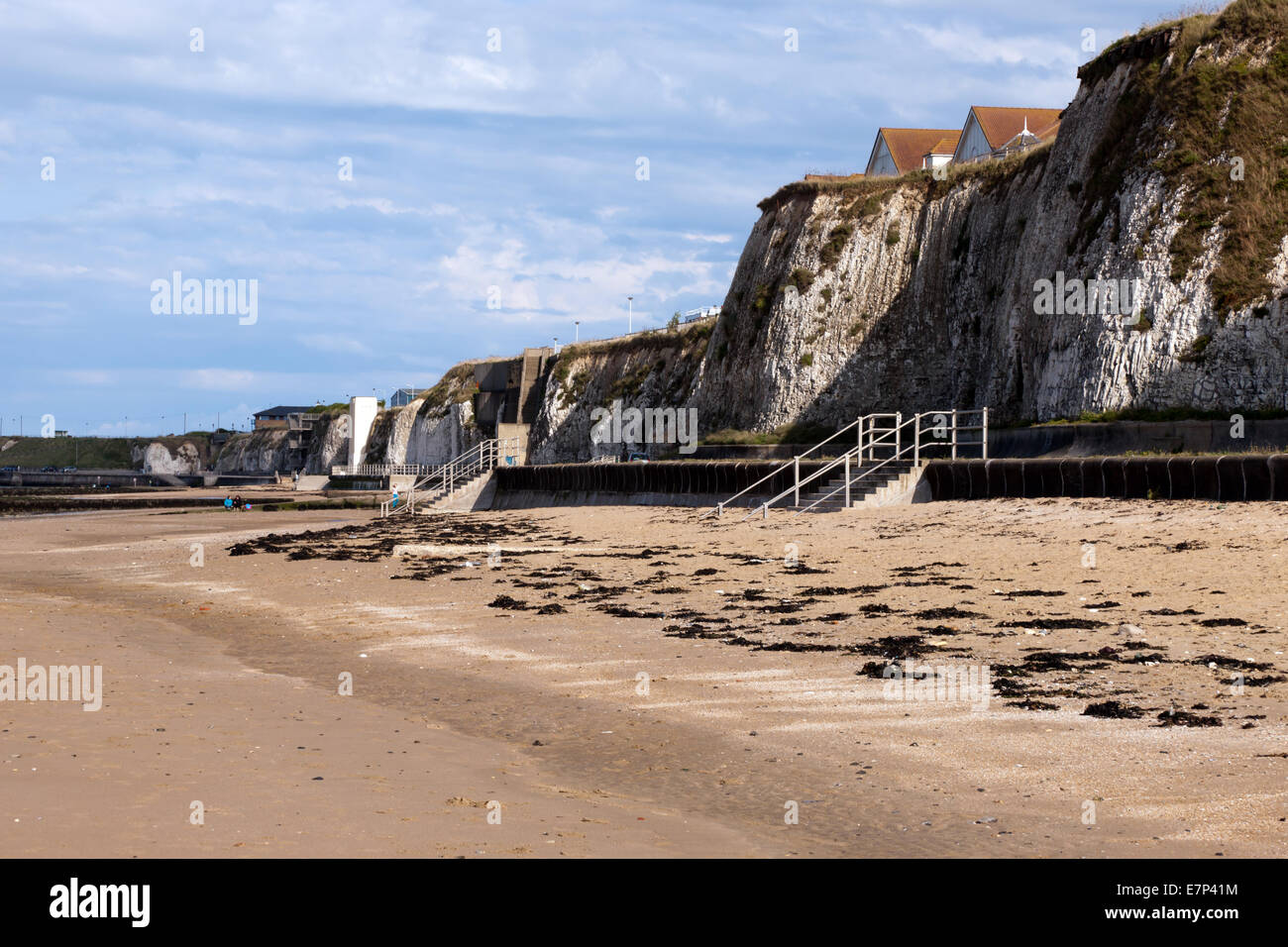 Cliffs margate hi-res stock photography and images - Alamy