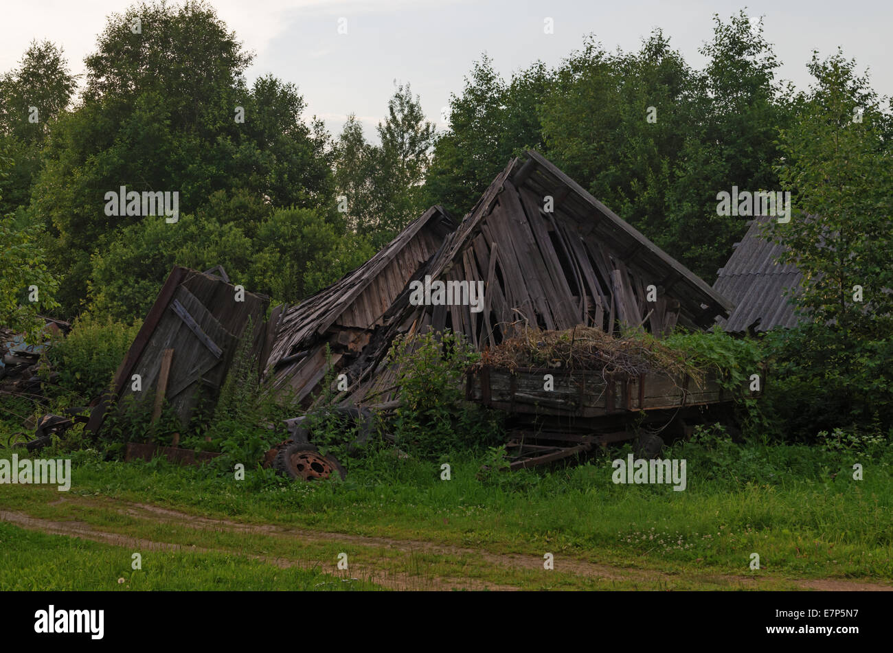 Old broken shed in village Stock Photo - Alamy